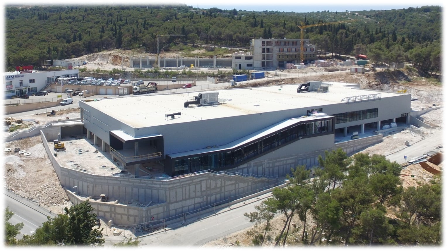 Trgovački centar SUPETAR, Brač - Hrvatska - Širbegović Inženjering